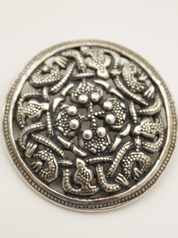 KAD ringen - Sterling sølv broche med viking motiv - Sterling sølv ...
