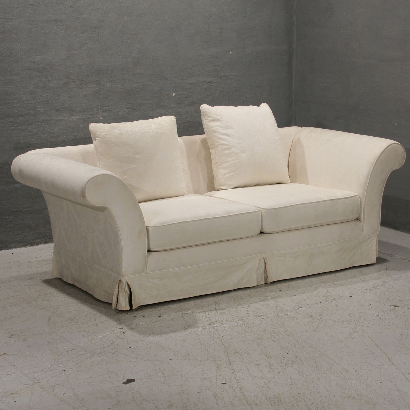 Fancy Furniture 1400