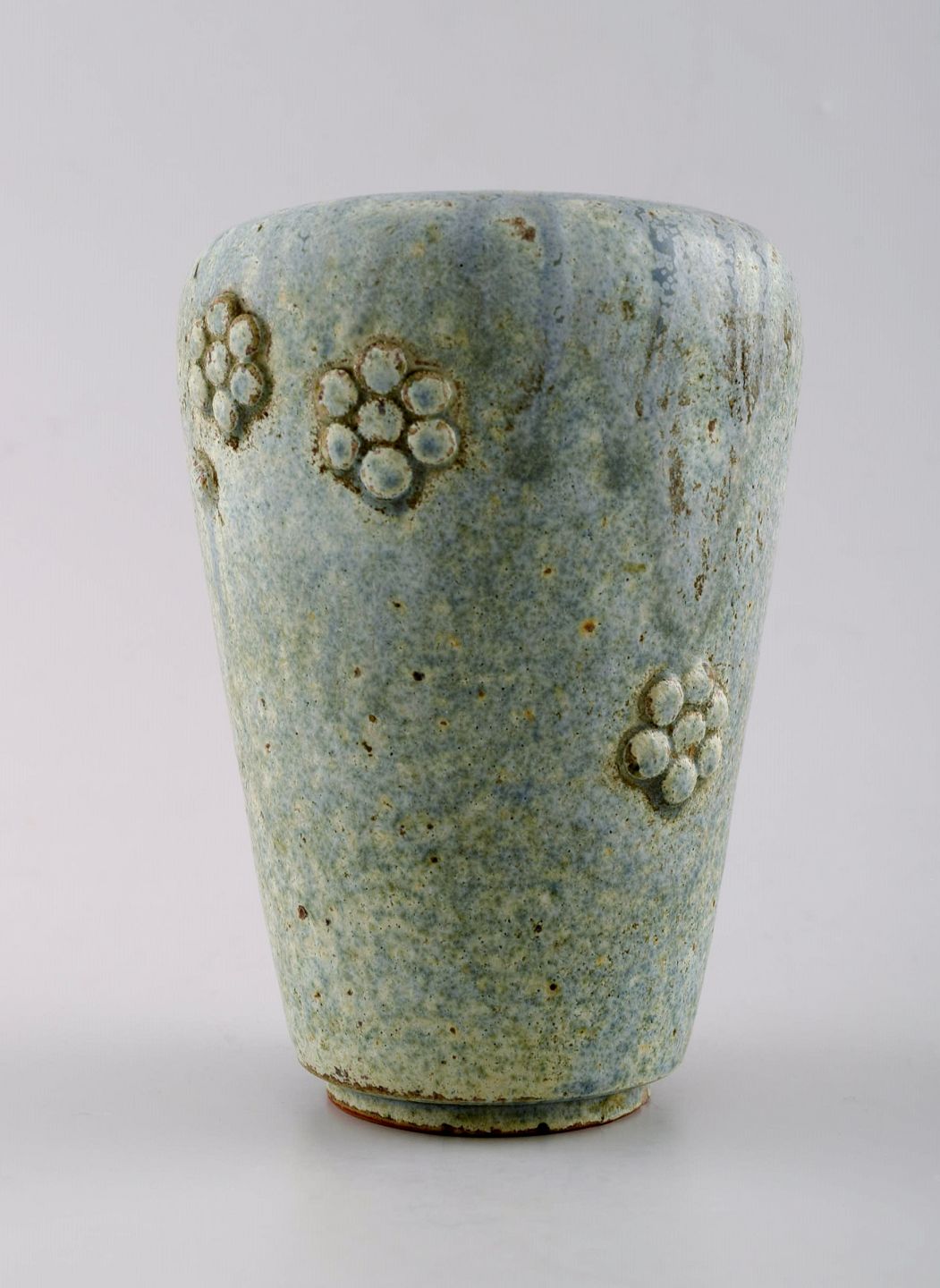 www.Antikvitet.net - Arne Bang. Keramik vase. Stemplet AB 215. * Flot ... www.Antikvitet.net - Arne Bang. Keramik vase. Stemplet AB 215. * Flot ...